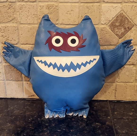 Uniroyal | Art | Vintage 96s Orginal Uniroyal Nauga Monster Blue W ...